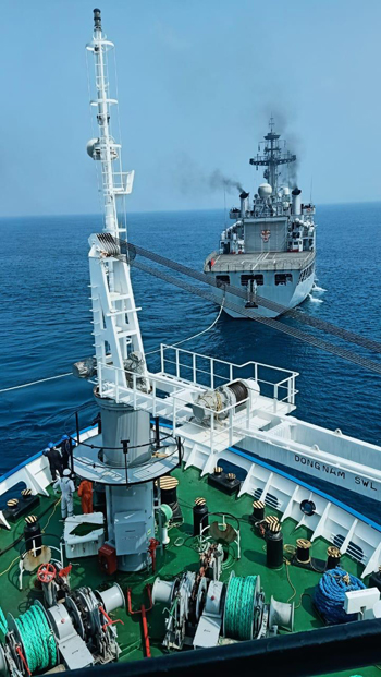 INS Shardul brings MV Kavaratti safely to Kochi